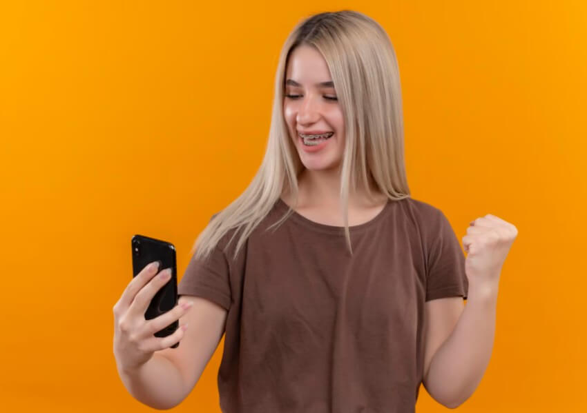 Are Phone Leashes Suitable for All Phones? – Pulpo Leash